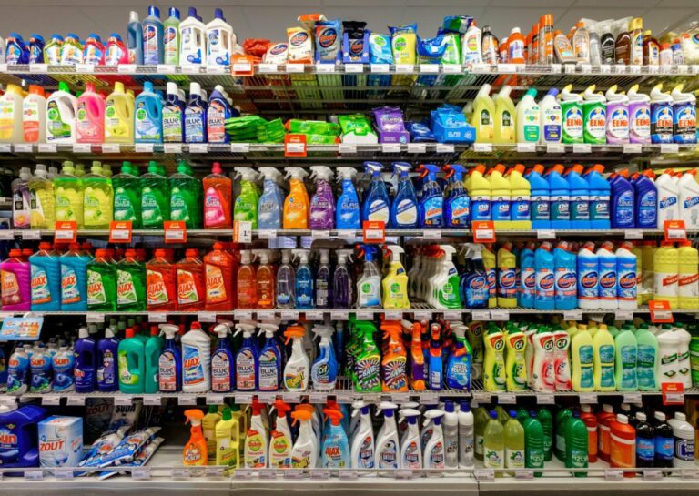 General vs Multipurpose Cleaner (All-Purpose): Care Home Guide